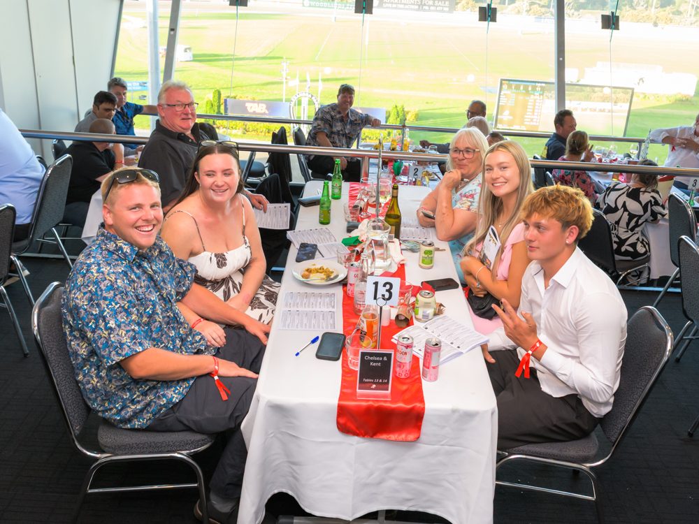 Christmas at the Races - 12 December 2025 | Alexandra Park