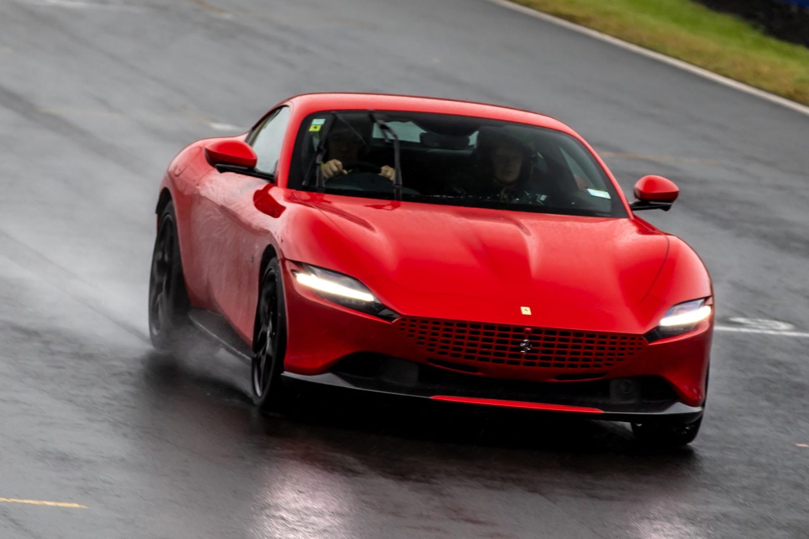 Esperienza Ferrari 296 GTB Track Event | Continental Cars