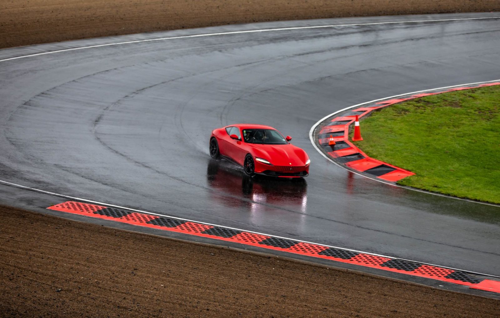 Esperienza Ferrari 296 GTB Track Event | Continental Cars
