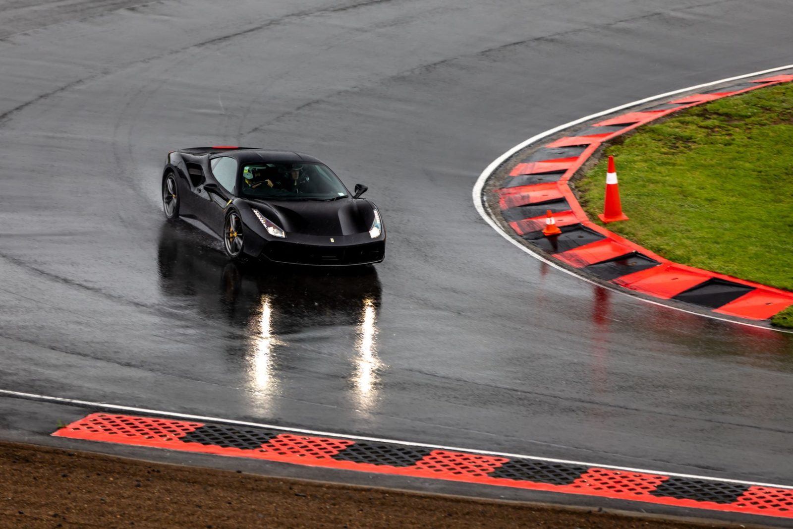 Esperienza Ferrari 296 GTB Track Event | Continental Cars