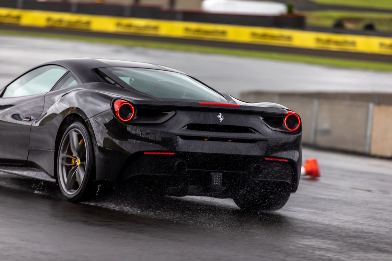 Esperienza Ferrari 296 GTB Track Event | Continental Cars