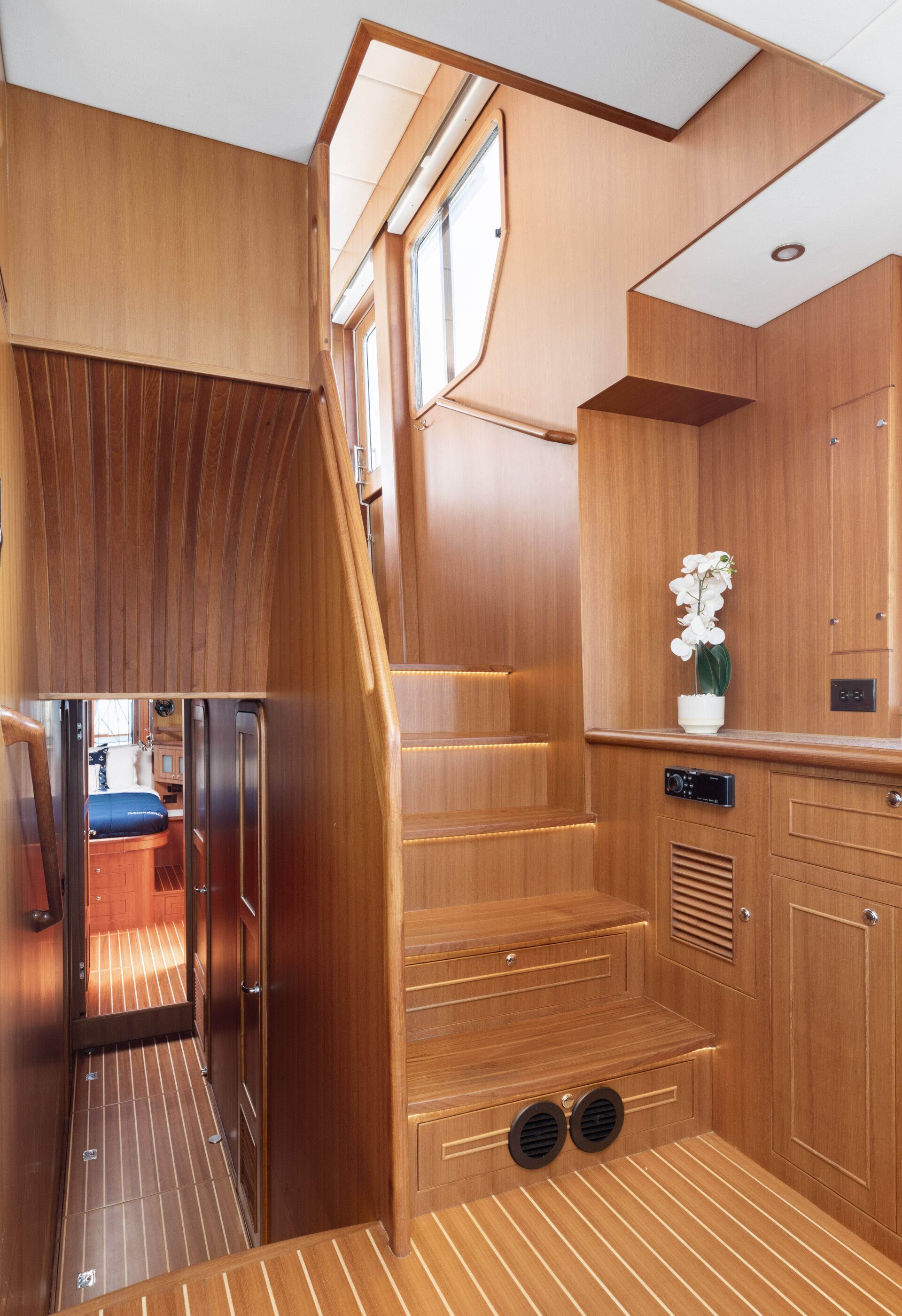 49 Pilothouse | Passage Makers | Orakei Marine