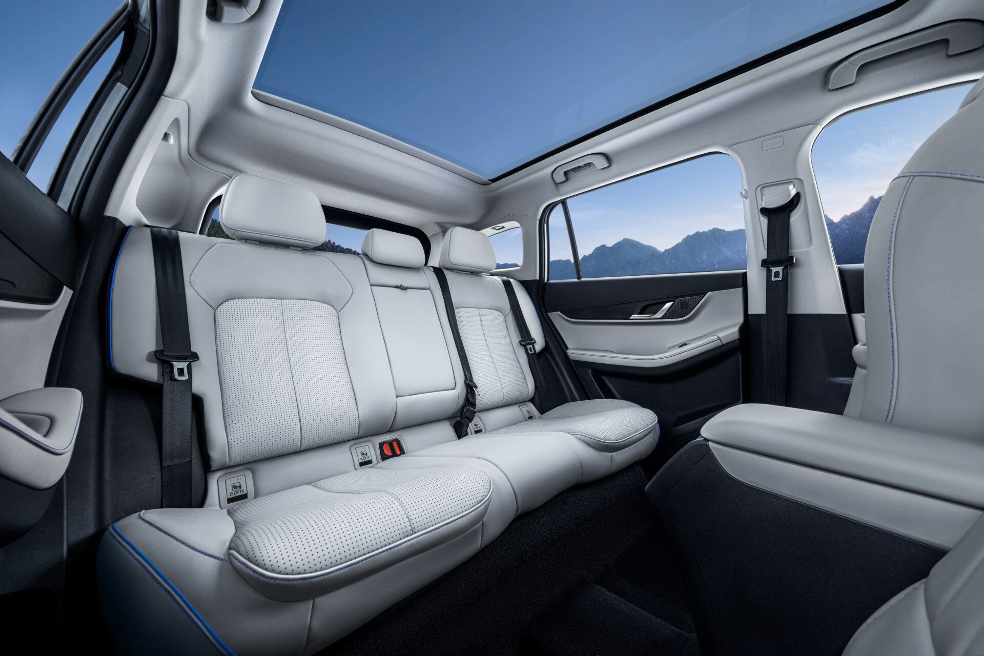 Omoda Jaecoo J5 EV | West City Auto Group
